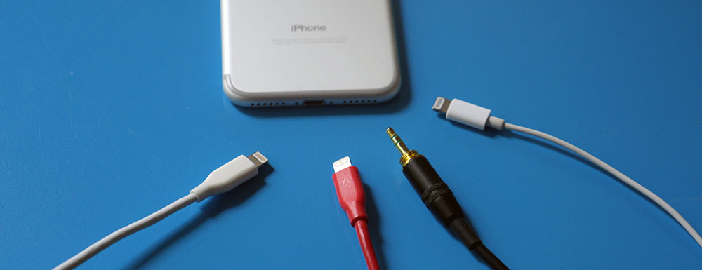 What is the Best Lightning Headphone Splitter Adapter for iPhone ...